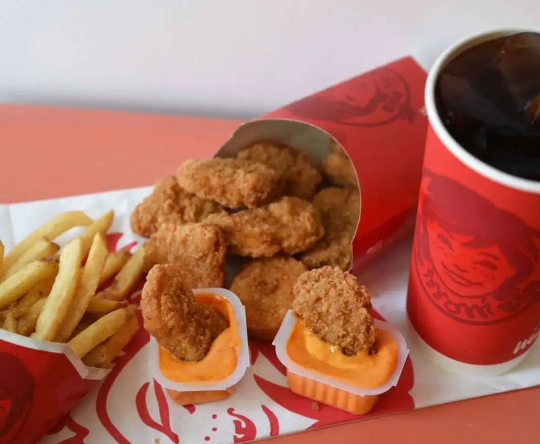 Wendy's 20 PC. Saucy Nuggs Combo - So Foody